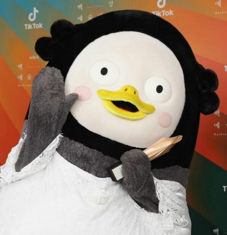 最狂新人Pengsoo排場夠足！出道僅一年就獲獎！狂DISS前輩Pororo！！ - epop - 就愛玩娛樂