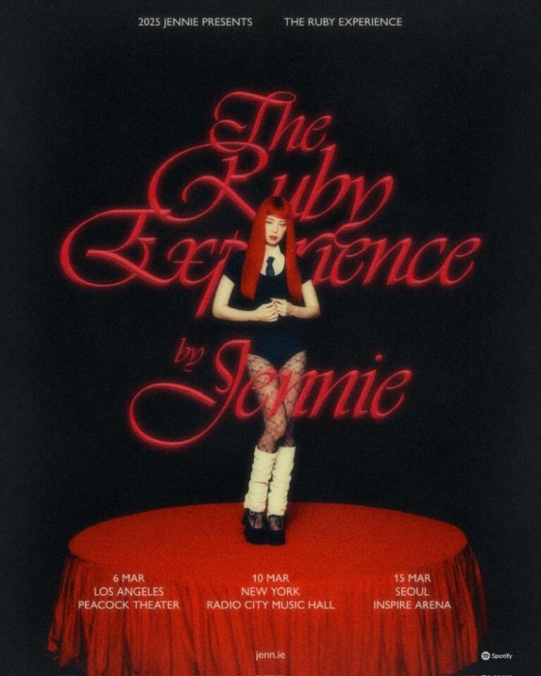 也太猛了！JENNIE美國演唱會造型尺度大開！深V露背真空上陣引熱議！ - epop - 就愛玩娛樂